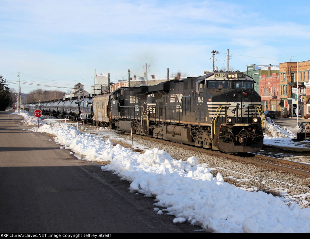 NS 7642